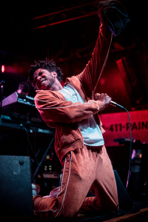 PHOTOS + REVIEW — Sabrina Claudio & Gallant — Orlando 2019 ⋆ Shows I Go ...