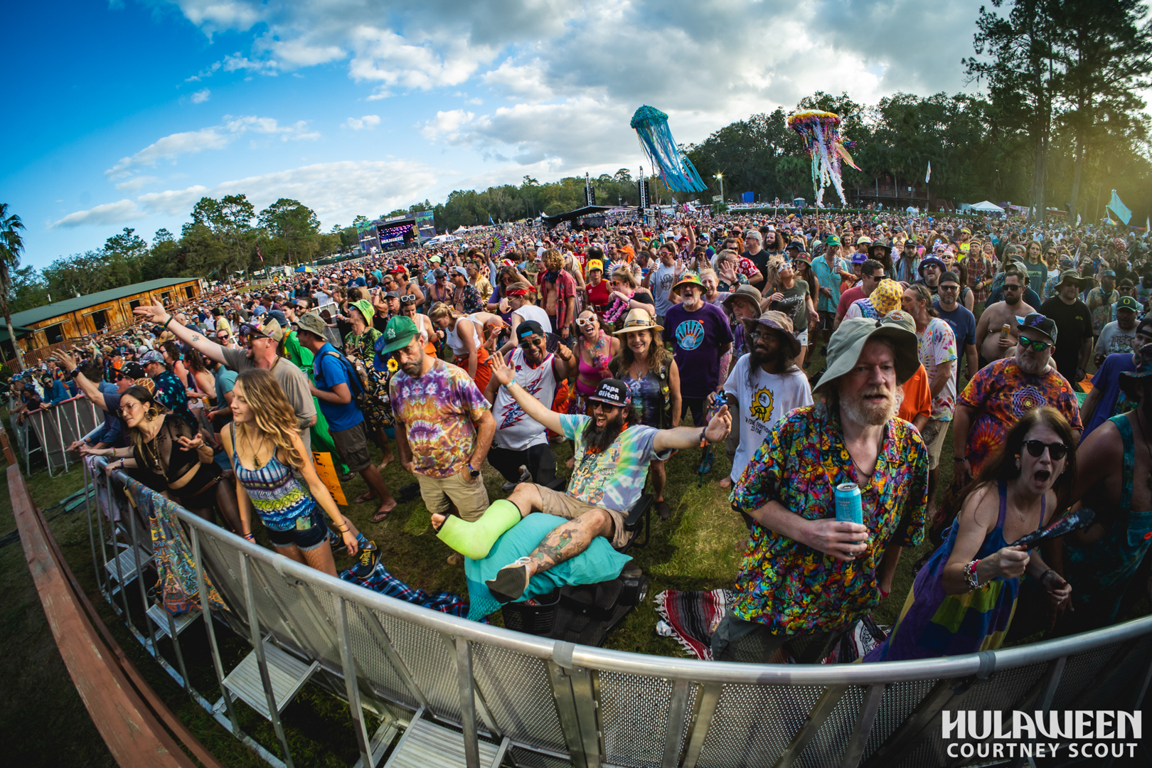 REVIEW + PHOTOS — Suwannee Hulaween 2023 — We all know the moon is made ...